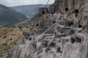 Guide to visiting Vardzia in Georgia